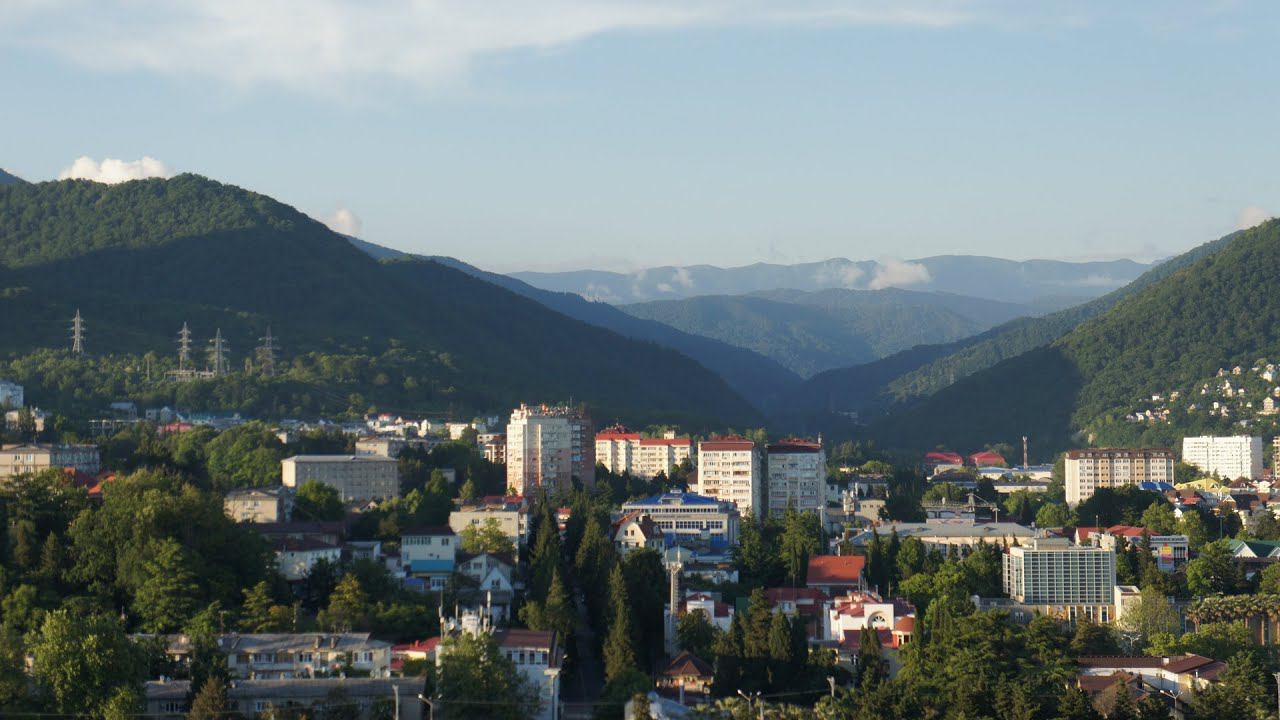 Лазаревское сверху и снизу