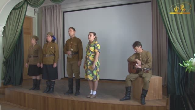 Со школьной парты на войну ушли…