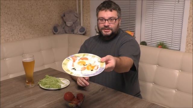 Как приготовить яичницу с помидорами.mp4