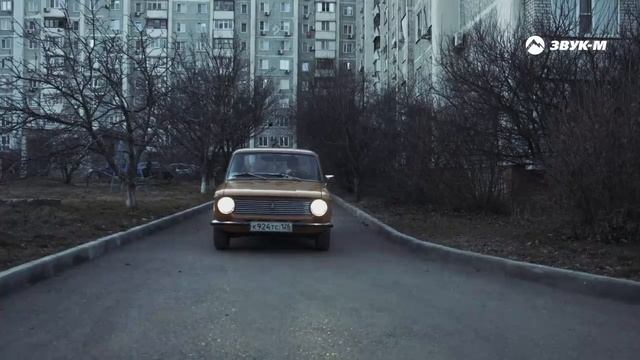 Роберт Катчиев ? Под балконом. 2022 г