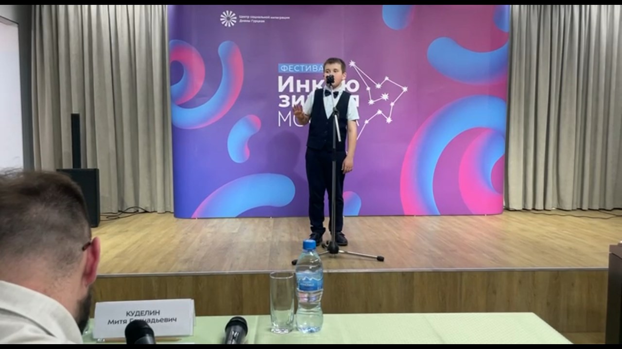 "Что ни страница, то слон, то львица" Александр Пахоменков