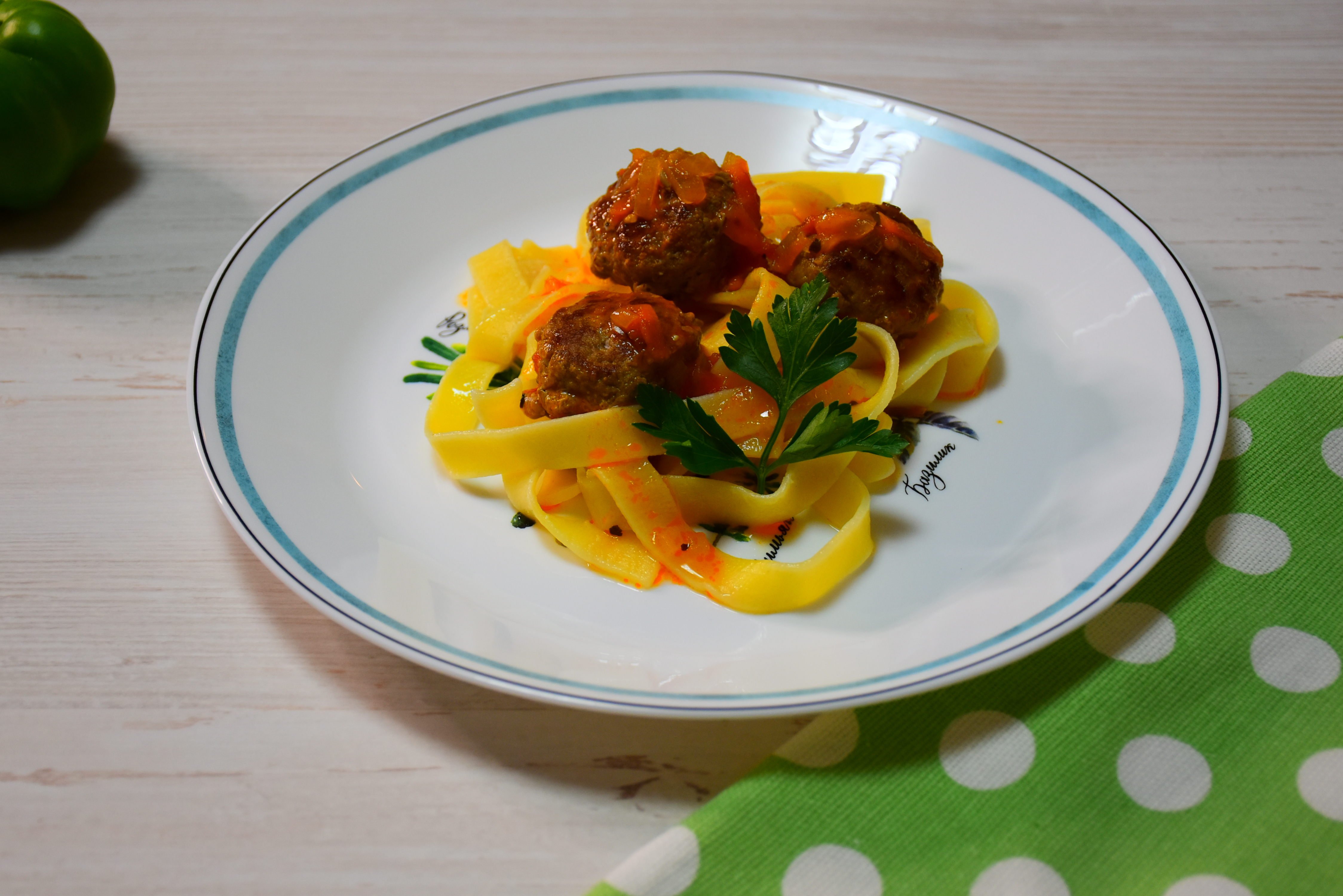 Лапша домашняя с фрикадельками/ Очень быстро, просто и на все времена