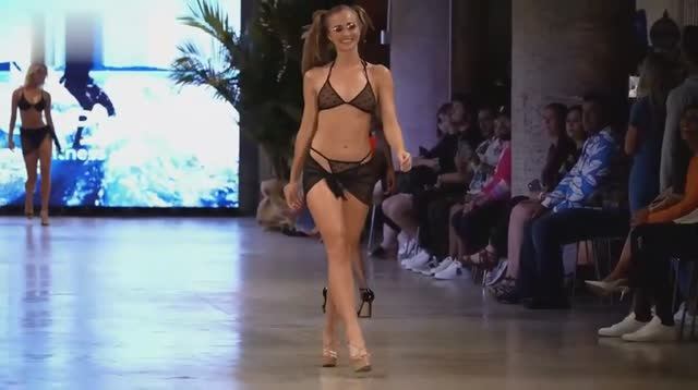 Дефиле женского нижнего белья | Fashion show of women's lingerie