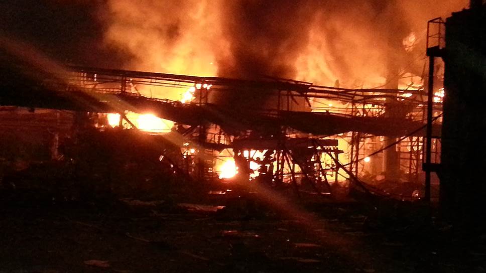 Взрыв на нефтеперерабатывающем заводе в Сибири