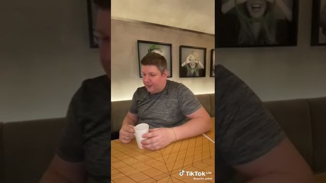 Анекдот про жирафа