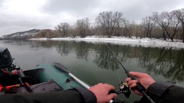 вот это поклёвка Трофейный судак на спиннинг 2022.mp4