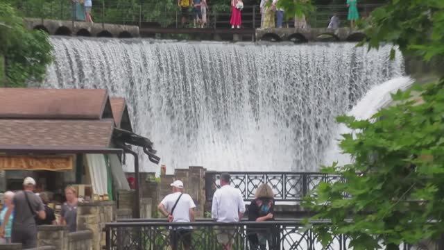 Водопад рукотворный Абхазия