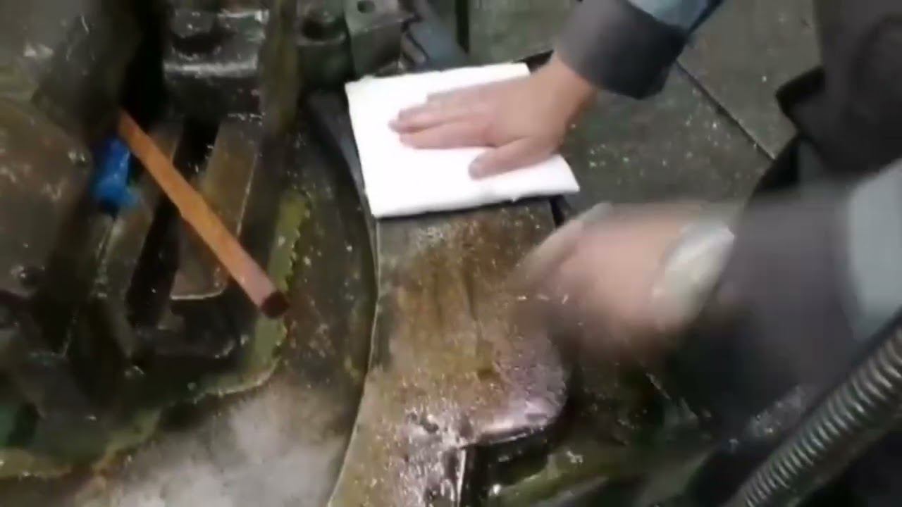 Использование сорбирующих салфеток UVMILK® для протирки станков