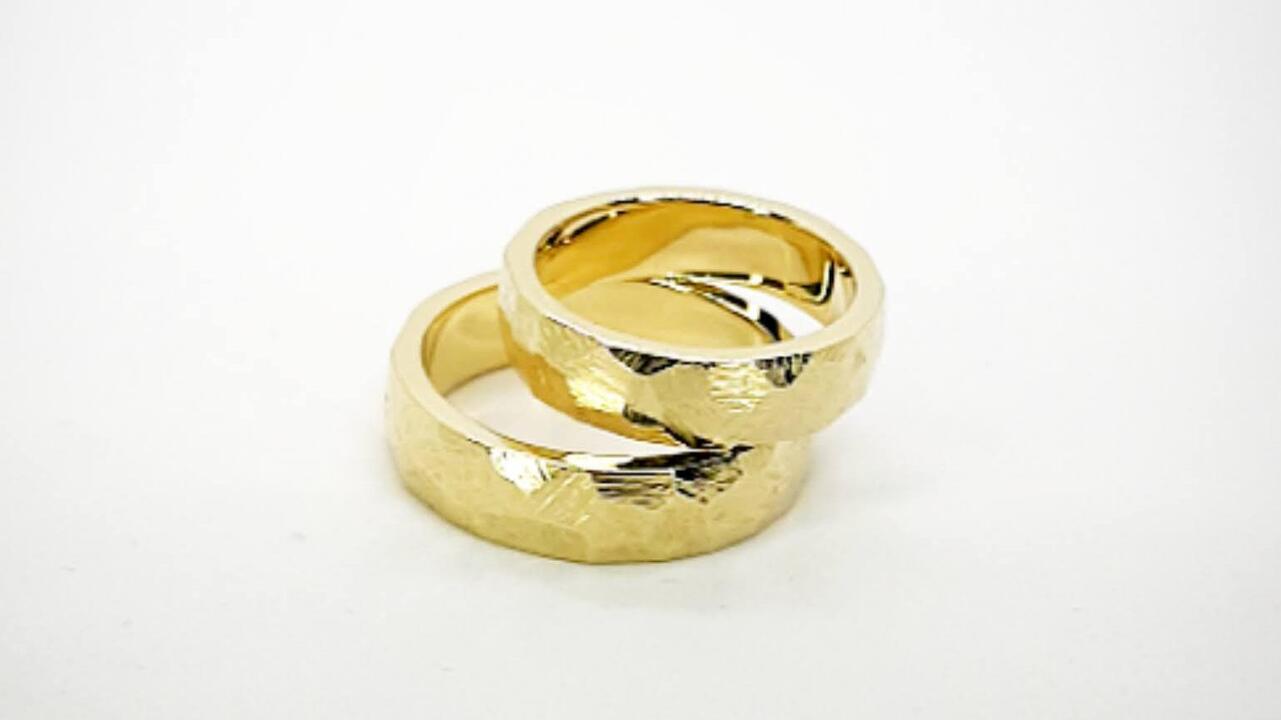 Обручальные кольца с гранями