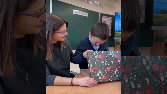 Учитель сказала детям, что в коробке фотография