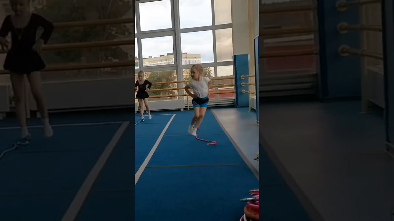 Первые попытки спорта. 31 мая 2021г #ксюшкапушка #гимнастика #упражнения #художественнаягимнастика