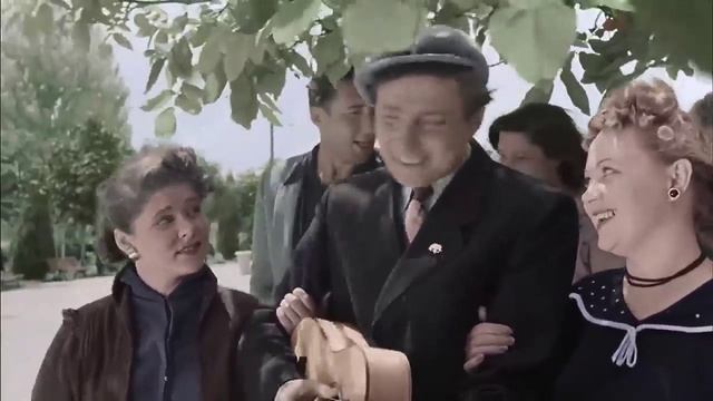 НАЗНАЧАЙТЕ ДЕВУШКИ СВИДАНЬЯ !