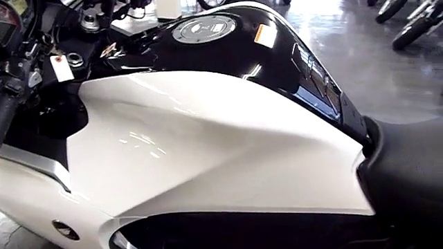 Мотоцикл Honda VFR1200F рама SC63 модификация спорт-турист Sport Touring мотокофры Pearl white