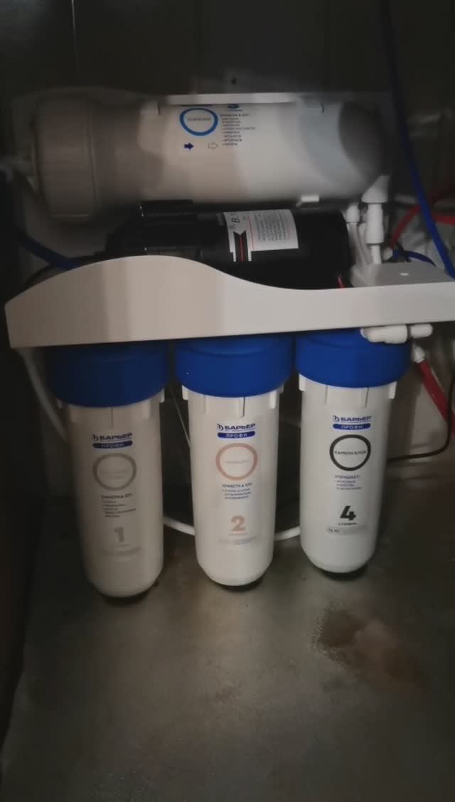 БАРЬЕР ПРОФИ ОСМО 600 Прямоточный обратный осмос. Установка в загородном доме.