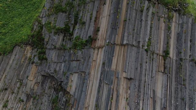 Мыс Столбчатый и клиф Головнина