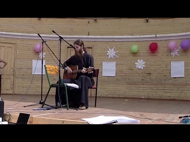 Концерт в поддержку Семьи в Севастополе и красивая песня монаха