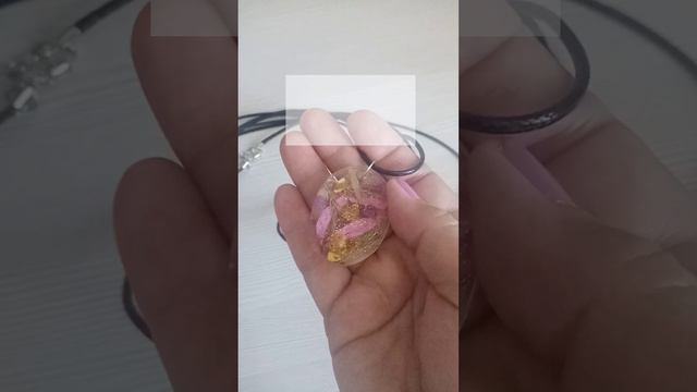Подвески кулоны из смолы