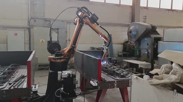 Запуск роботизированного комплекса на предприятии в Липецке | Сварочные роботы GSK