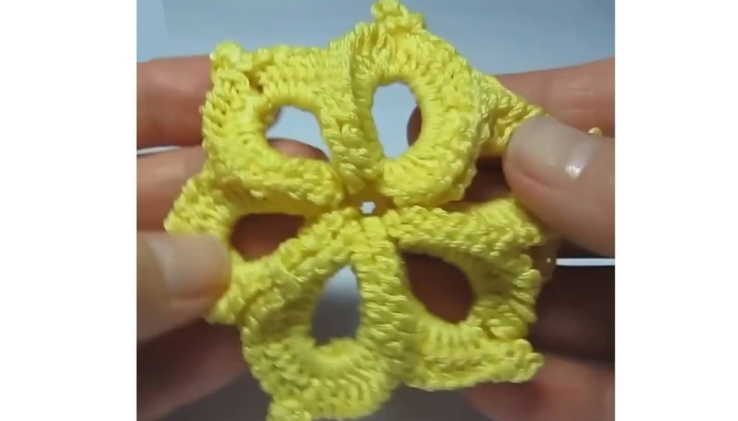 ЦВЕТОК КРЮЧКОМ/вязаный цветок/цветы связанные крючком/цветок крючком описание/красивый цветок крючко