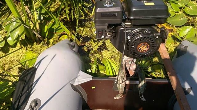 Опять застрял, болотоход.