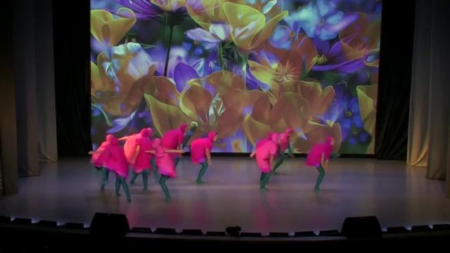 "Букет". Ансамбль эстрадно-спортивного танца "Созвездие и шарм". г.Королев. Х/р. Т.И.Попова