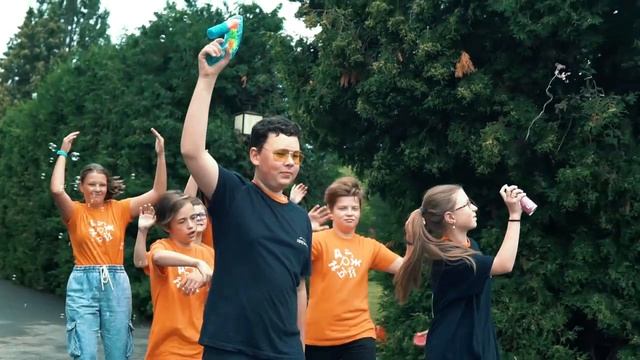 Клип «Shots», II детский тур