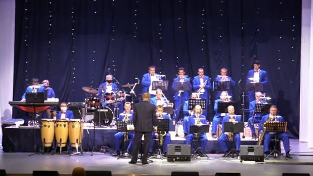 Народный джазовый оркестр «Ейск-Биг-Бэнд»  Ейского городского центра народной культуры
