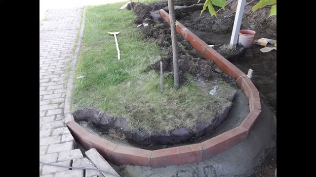 Устройство тротуаров. Брусчатка. Установка бордюра. Часть 2.mp4