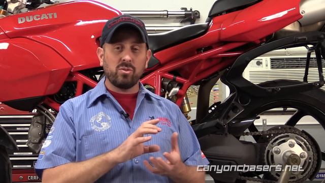 Как чистить и смазывать цепь на мотоцикле (на английском)