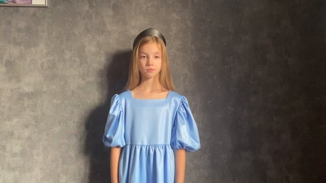 ‘Прекрасное далёко’ из к/ф ‘Гостья из будущего’ Е.Крылатов, Ю.Энтин