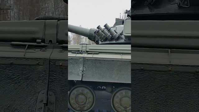 Монумент Т-64