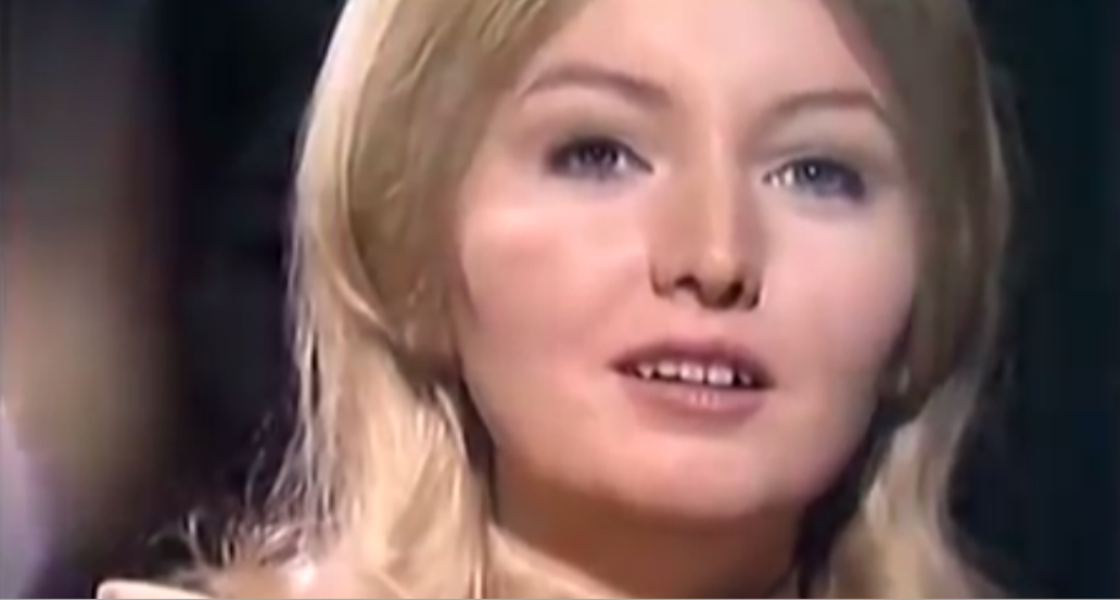 4_6005773677621152756.mp4