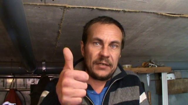 ФИГУРКА ИЗ ДЕРЕВА БРУТАЛЬНЫЙ МУЖИК.mp4