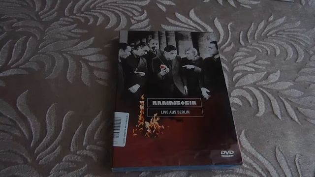 Rammstein Live aus Berlin Volkerball Обзор оформления
