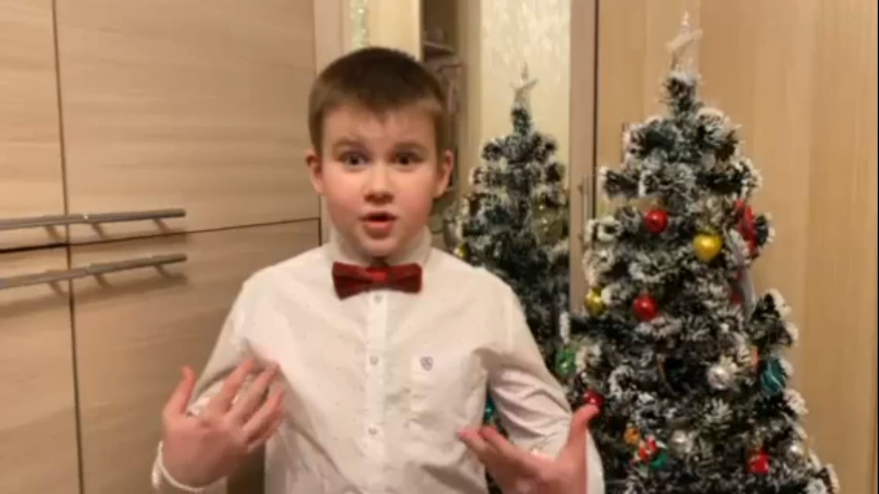"В защиту Деда Мороза" Александр Крыловский
