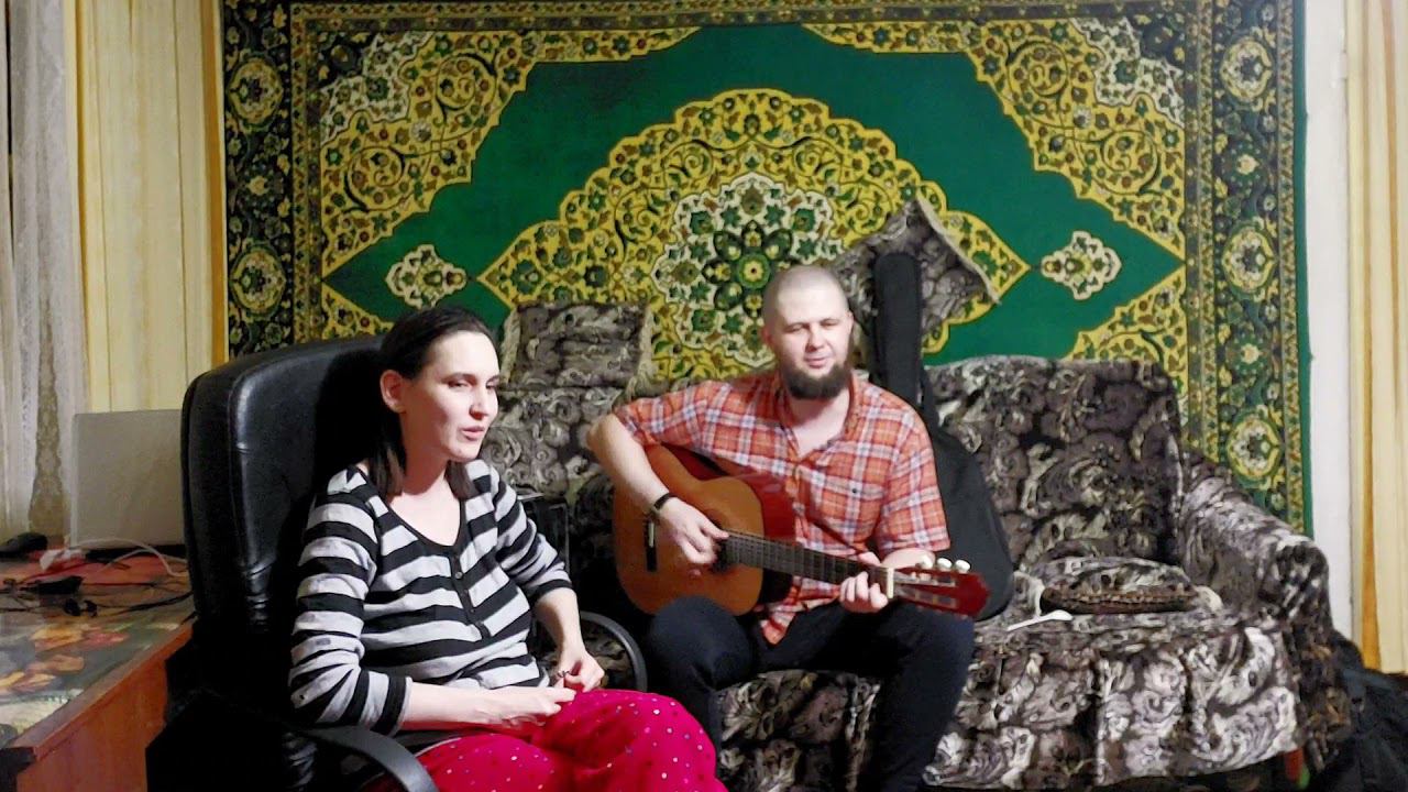 У тёщи в гостях спели цыганскую песню