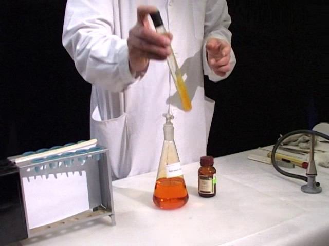 017  Взаимодействие олеиновой кислоты с бромной водой