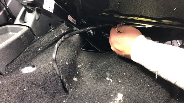 Чехлы на сиденья Гранта ФЛ лифтбек 40 на 60.mp4