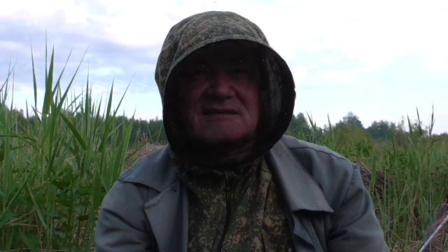 Окунь не даёт скучать.Окунь клюёт.