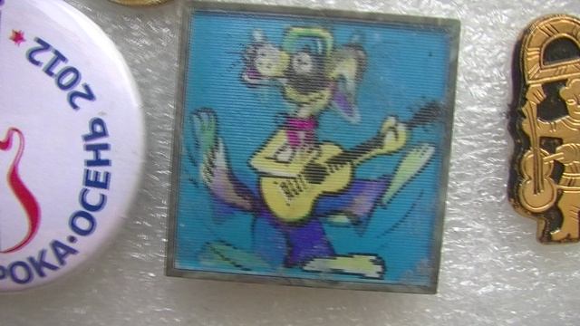 МОЯ КОЛЛЕКЦИЯ ЗНАЧКОВ С ГИТАРАМИ.