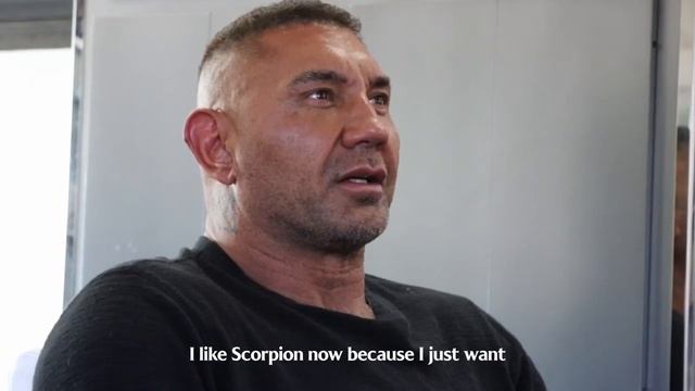 Dave Bautista Plays Mortal Kombat 1/Дэйв Батиста играет в МК 1 и рассказывает о свое любви к МК