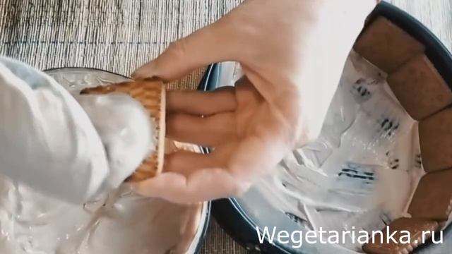 Торт БЕЗ ВЫПЕЧКИ из печенья! СМЕТАННИК на скорую руку.mp4