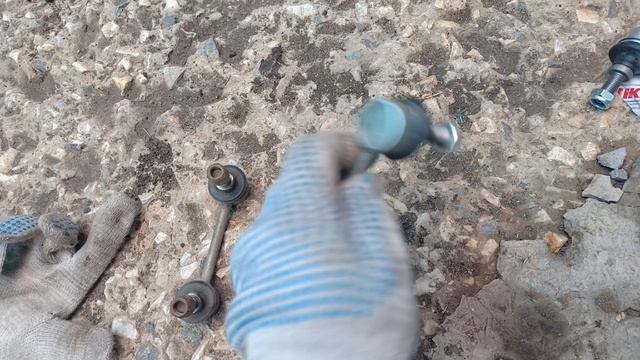 Замена тяг и резинок стаба Suzuki Jimny.mov