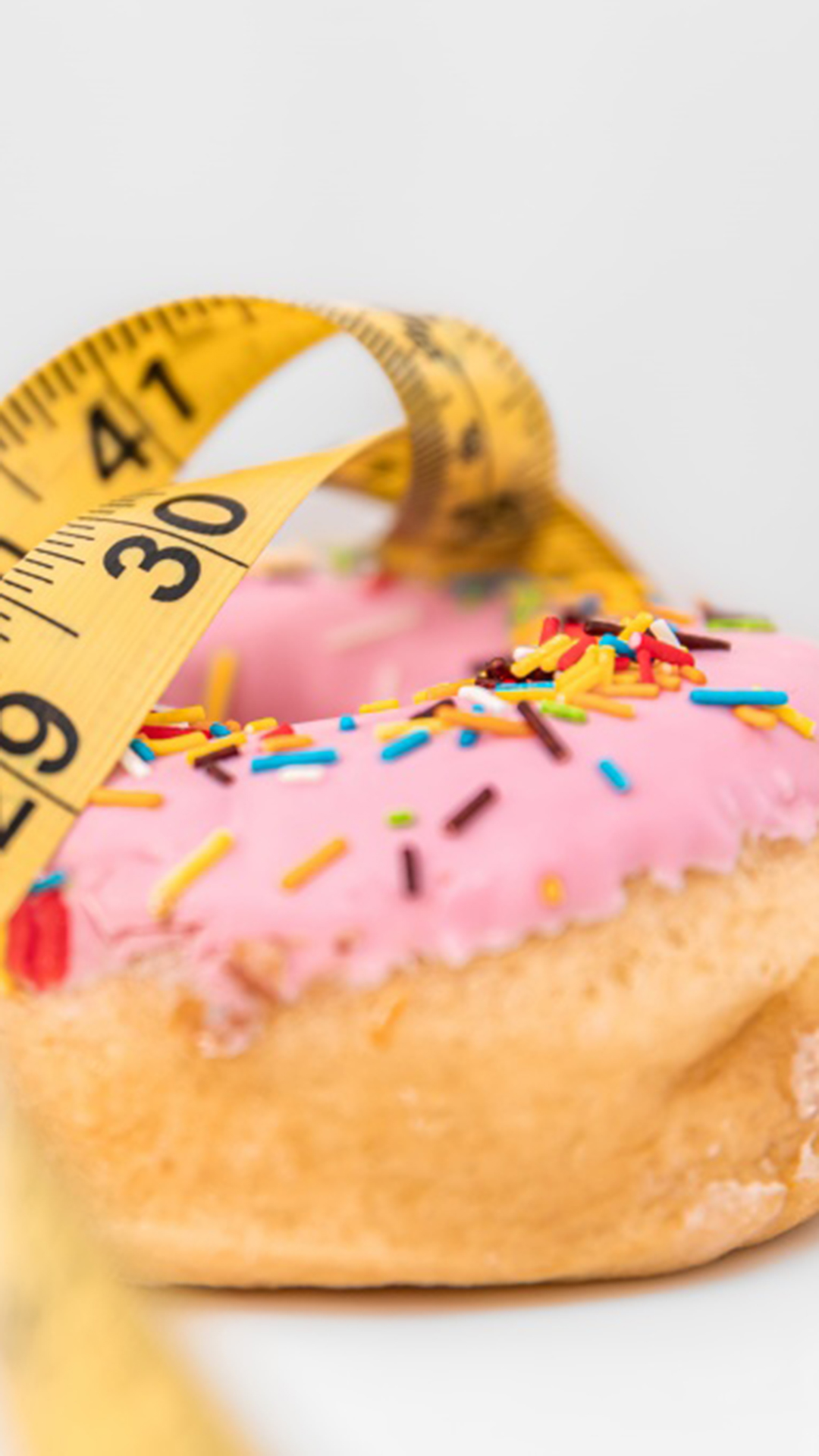 Как справиться с последствиями переедания в праздники?