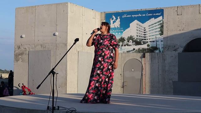 Анна Устинова. День защиты детей. Арт-клуб ФЕВРАЛЬ (г. Саки)