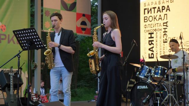 Колыбельная - Р. Зарипов, В. Клён, С. Есина, И. Корольков (Band)