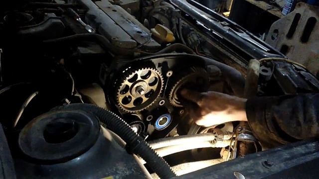 Замена ремня ГРМ Опель Вектра Б 2001 1.6 16v.