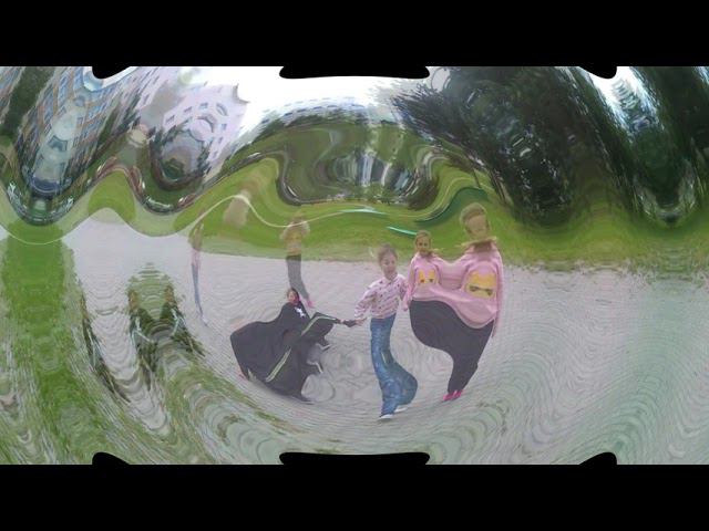 Прогулка с племянницами