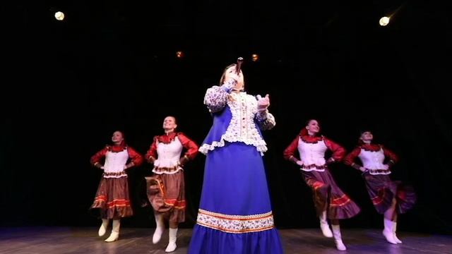 Во станице - Елена Садовская и гр.Млечный путь г.Москва-.avi