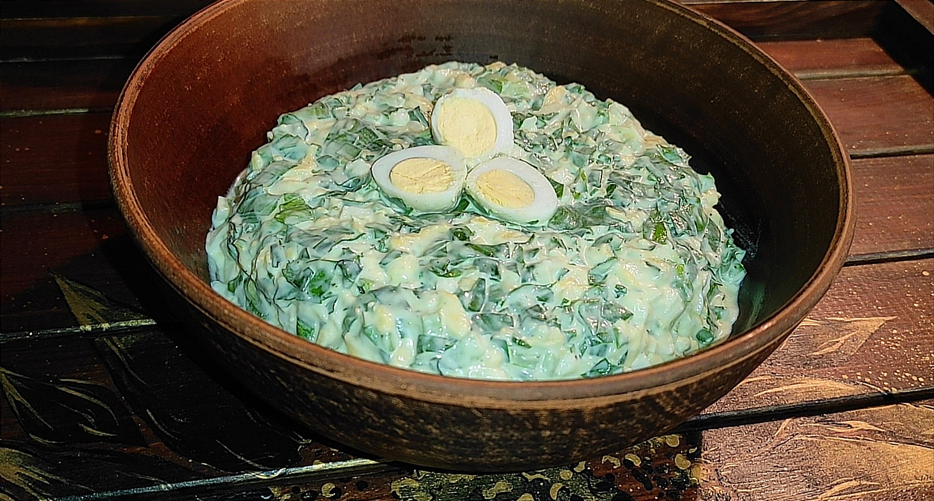 Салат с черемшой и яйцами рецепт | Черемша полезный весенний салат